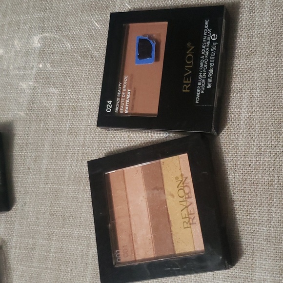 Revlon | Makeup | Revlon Highlighting Peach Glow And Matte Blush Bundle ...